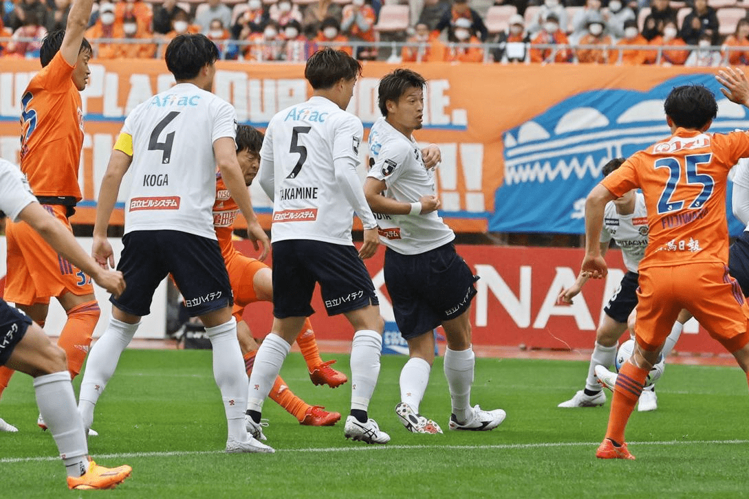 [サッカーJ1・アルビ新潟]前代未聞！？ホーム柏戦はVARの実施なし 手配ミスで機材届かず 新潟がネット揺らすもオフサイド、選手がVAR求める場面も | 新潟日報デジタルプラス